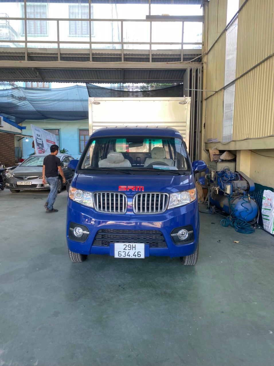 XE TẢI SRM T30 990KG THÙNG KÍN INOX Cửa Hông - Xe Srm Việt Nam