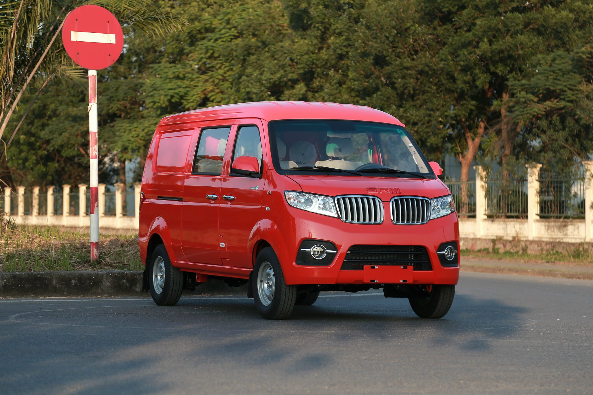 XE TẢI VAN SRM X30i V5 5 CHỖ 745KG - Xe Srm Việt Nam