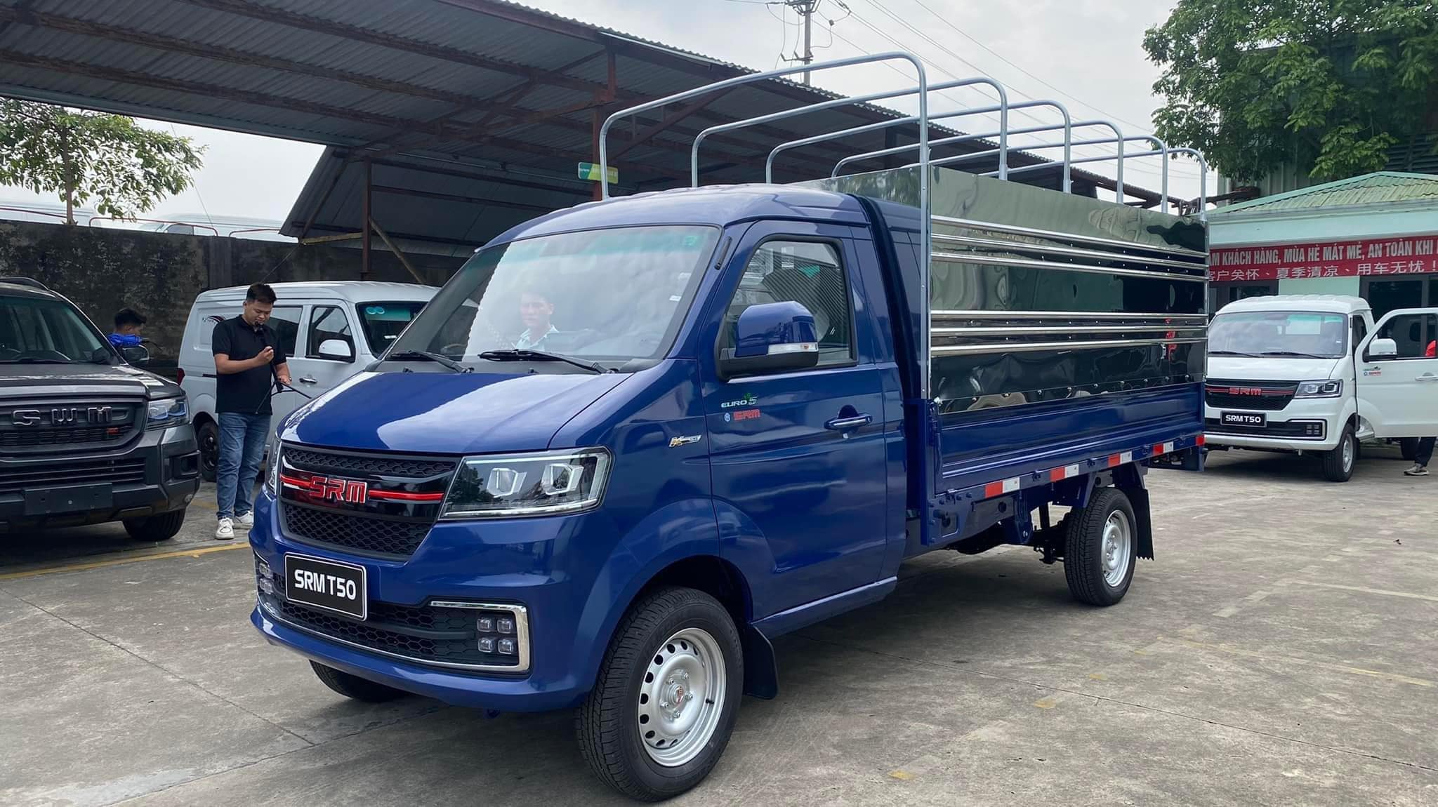 XE TẢI SRM T50 1250KG THÙNG MUI BẠT INOX - Xe Srm Việt Nam